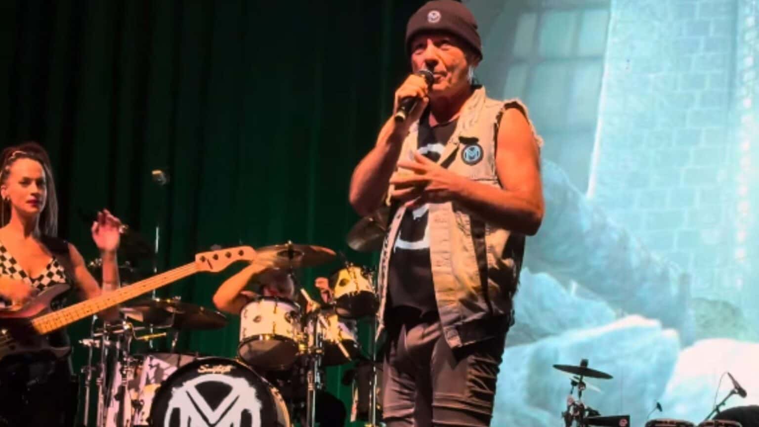Bruce Dickinson Releases Behind-The-Scenes Footage From New 'Tears Of ...