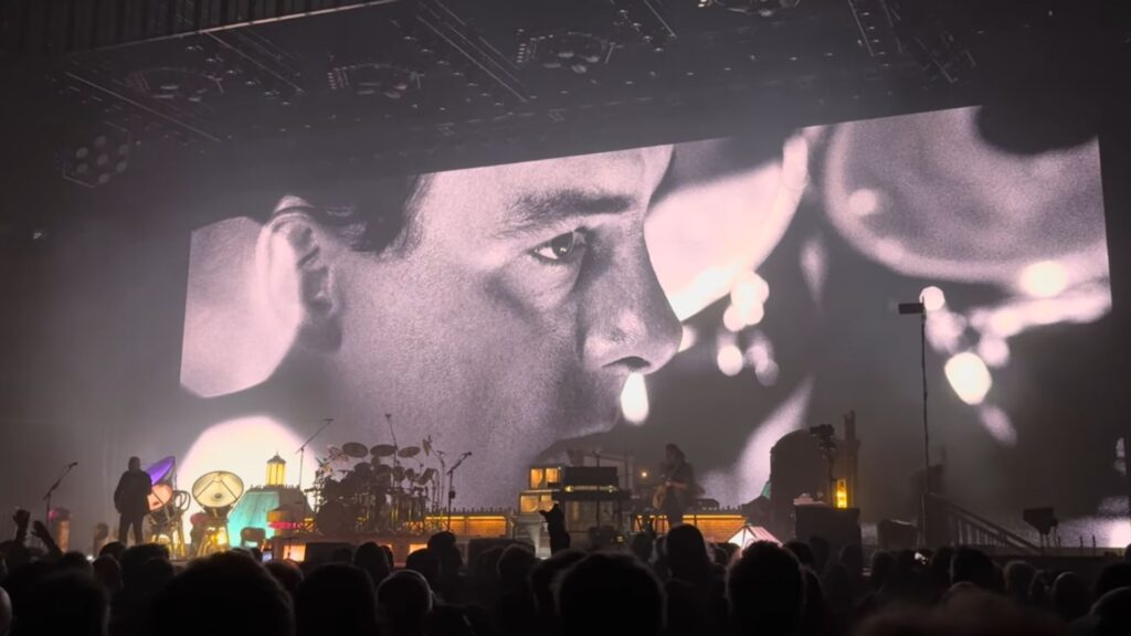 Rush Delivers Emotional Tribute To Neil Peart At Tour Opener